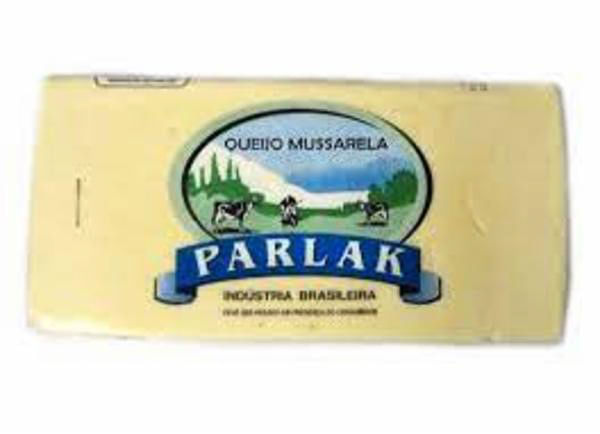 Queijo Mussarela Peça Com Aproximadamente 4kg Parlak Queijo Mussarela Peça Com Aproximadamente 4kg Parlak